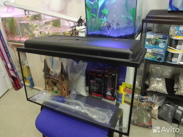 Аквариум прямоугольный 85л комплект с рыбкой