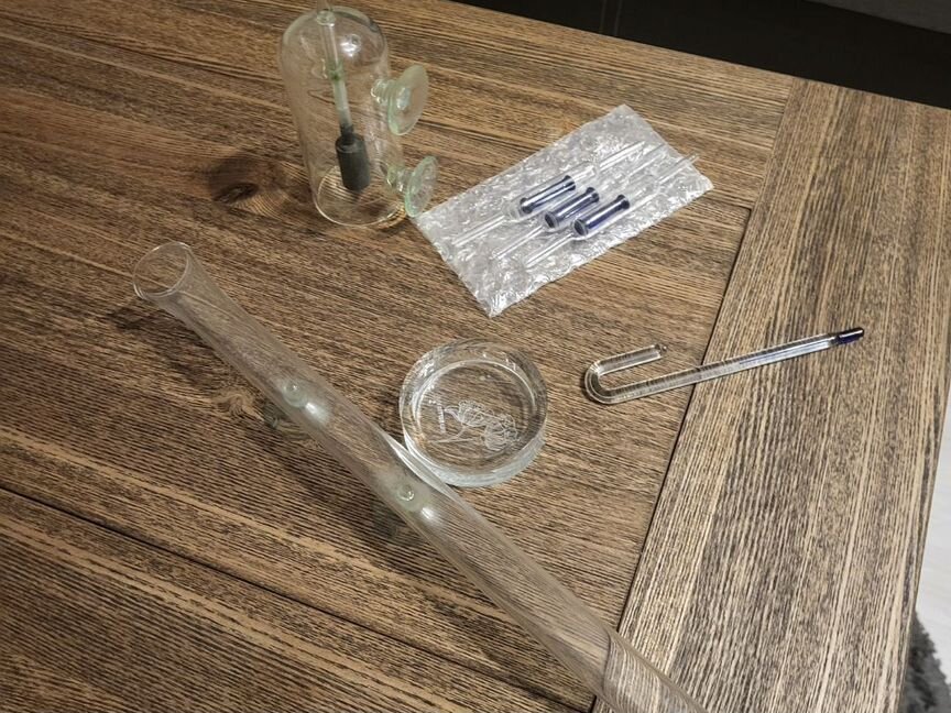 Кормушка для креветок, термометр и др