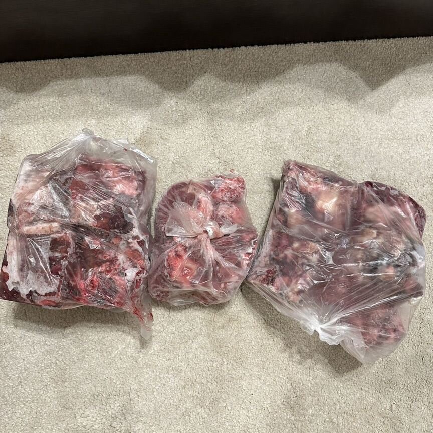 Обрезь говяжья с головы и корней для собак