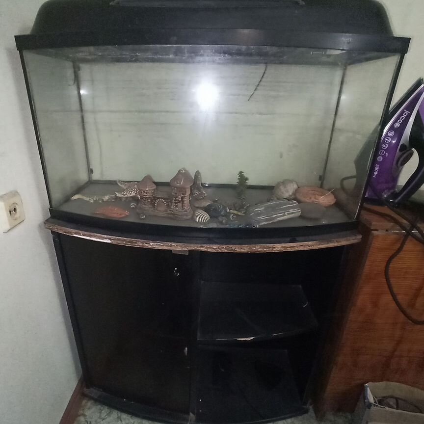 Аквариум с тумбой 150л