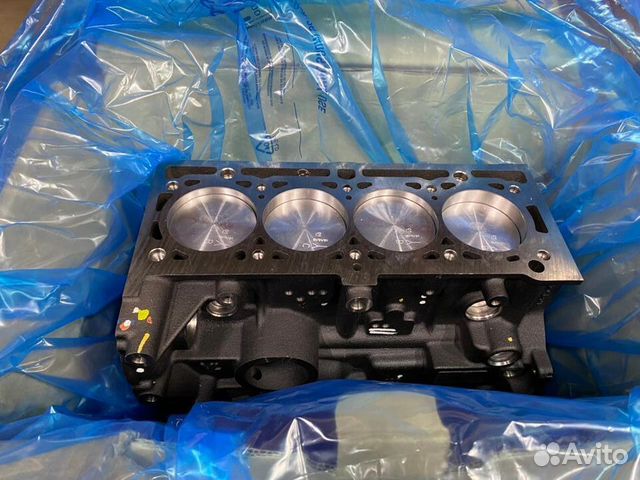 Блок двс К7М812 в сборе с поршнями 110108138R купить в Москве RENAULT ...