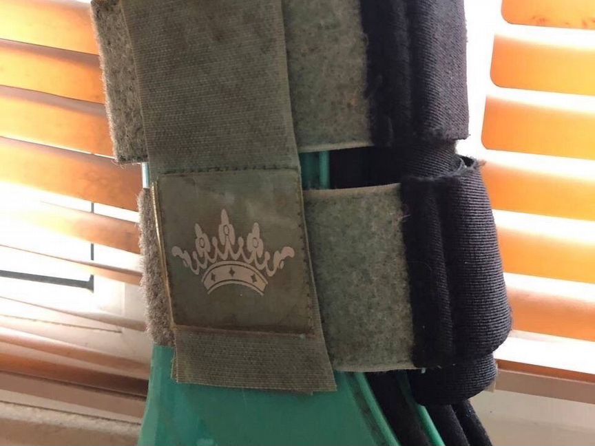 Ногавки для лошади