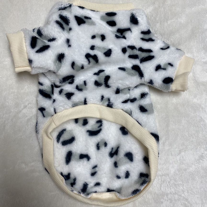 Кофточки для кота новые