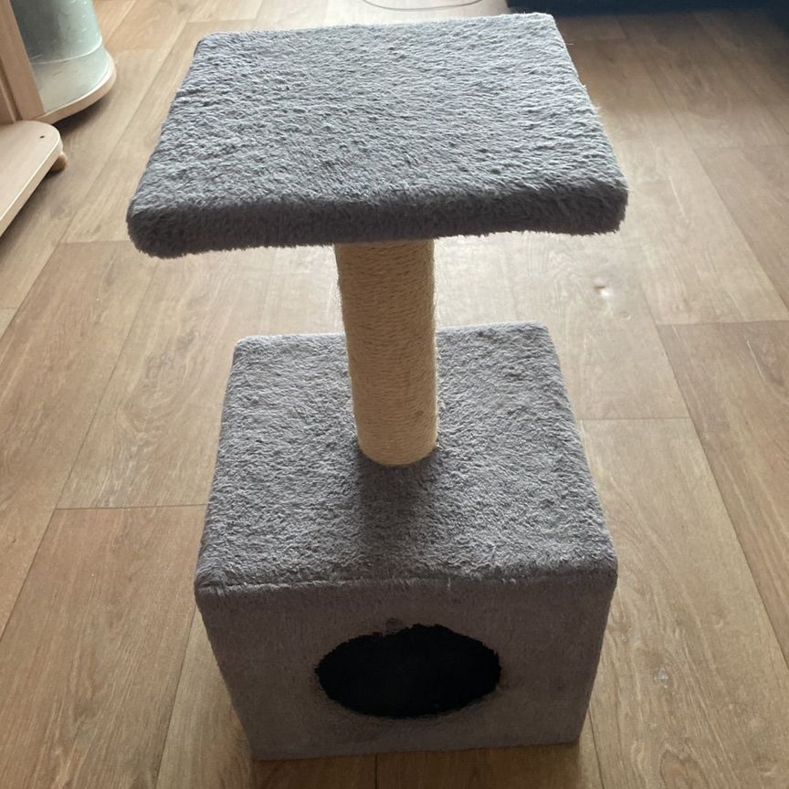 Когтеточка с домиком бу