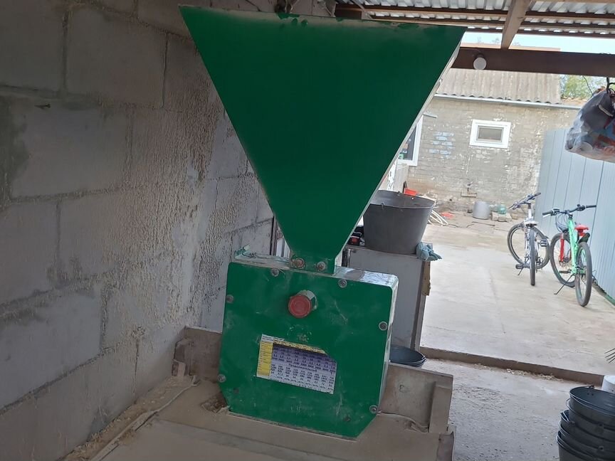 Зернодробилка 380