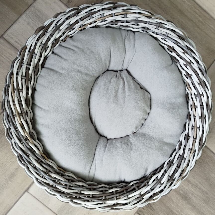 Лежанка для собак