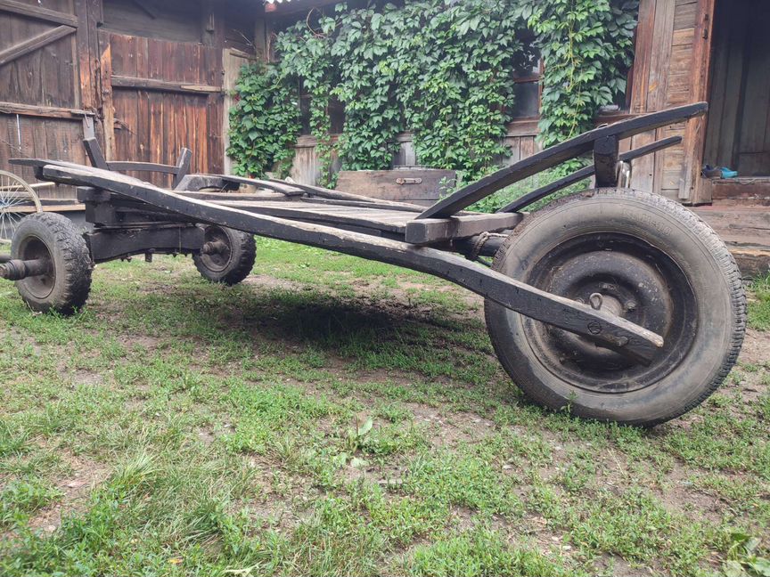 Телега для лошади