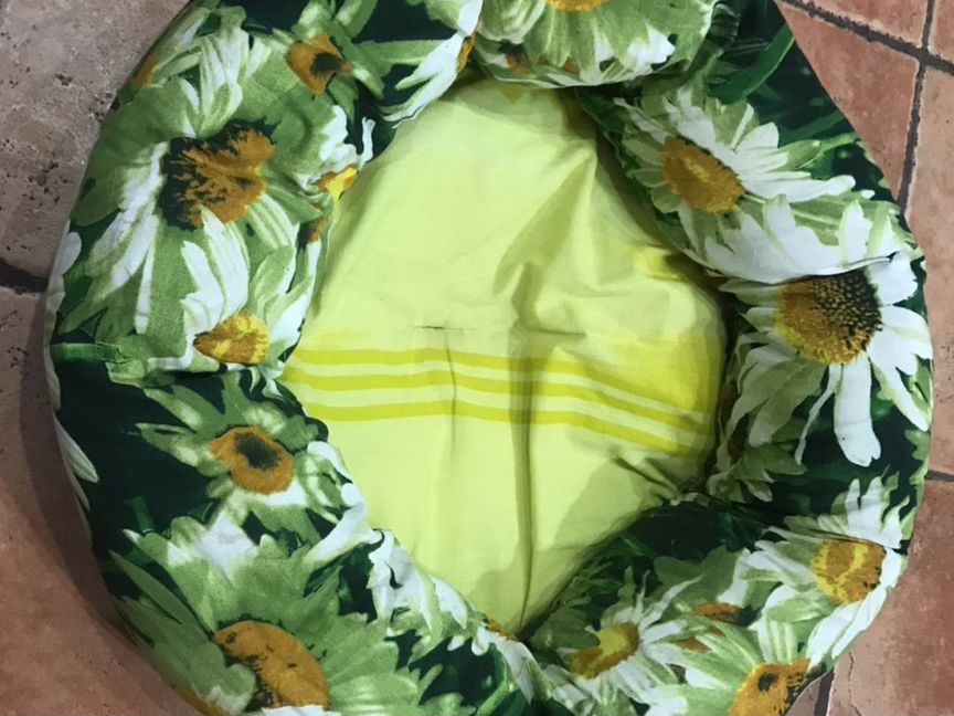 Лежанка для кошек бу