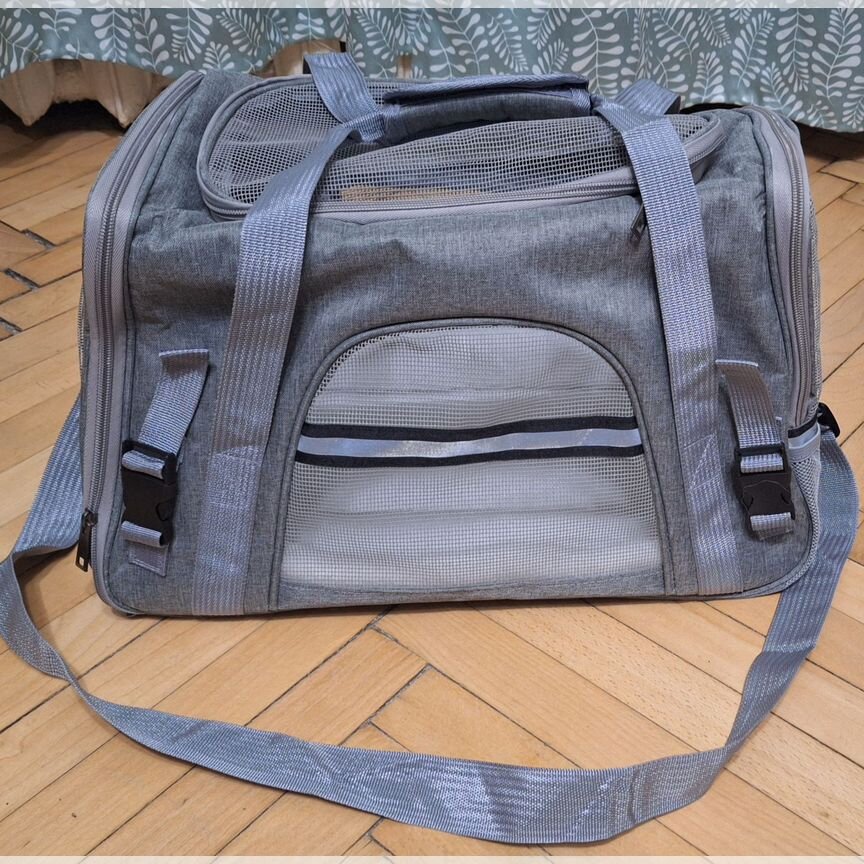 Переноска для собак и кошек