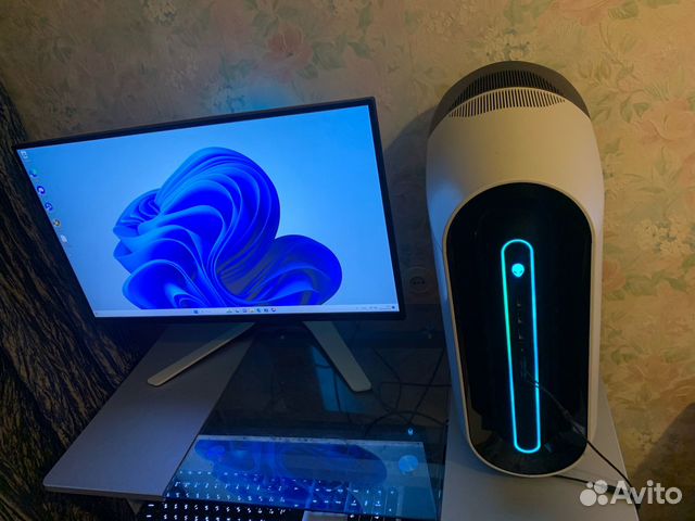 Компьютер Alienware R9+ монитор Alienware 2720HF купить в Москве ...