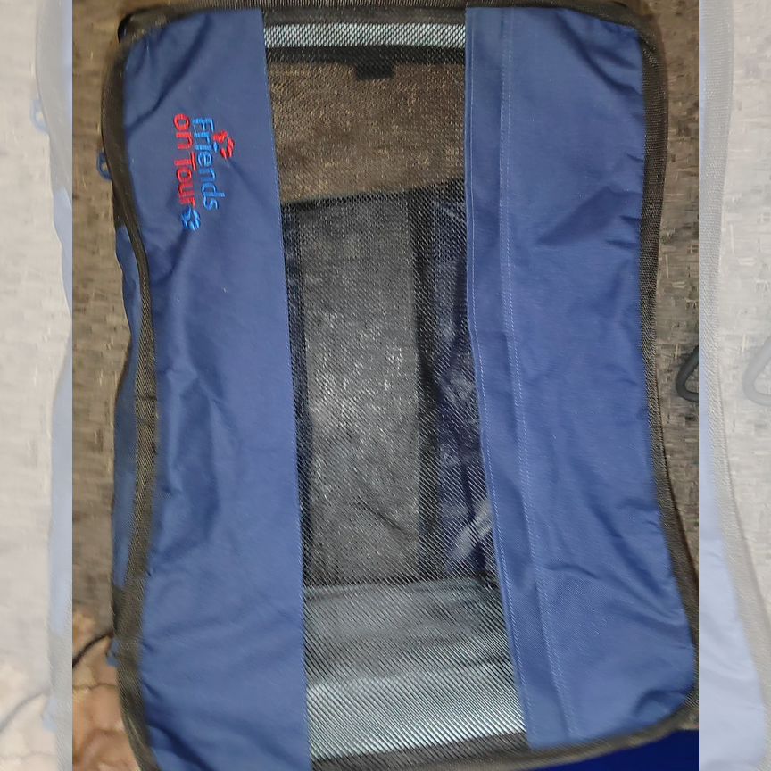 Продам переноску палатку для крупной собаки