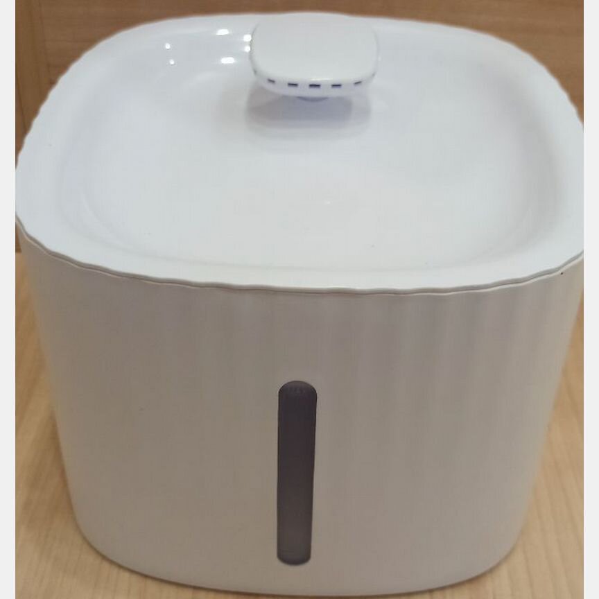 Фонтан поилка для кошек