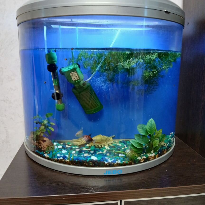 Аквариум с тумбой