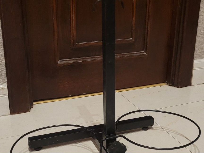 Подставка для мисок