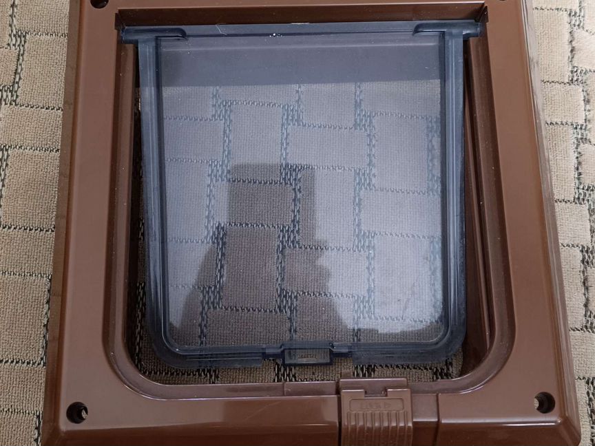 Люк-дверца, кошачий ход в двери