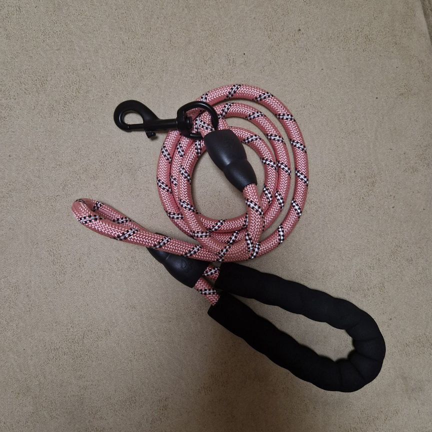 Поводок 1,5 м светоотражающий