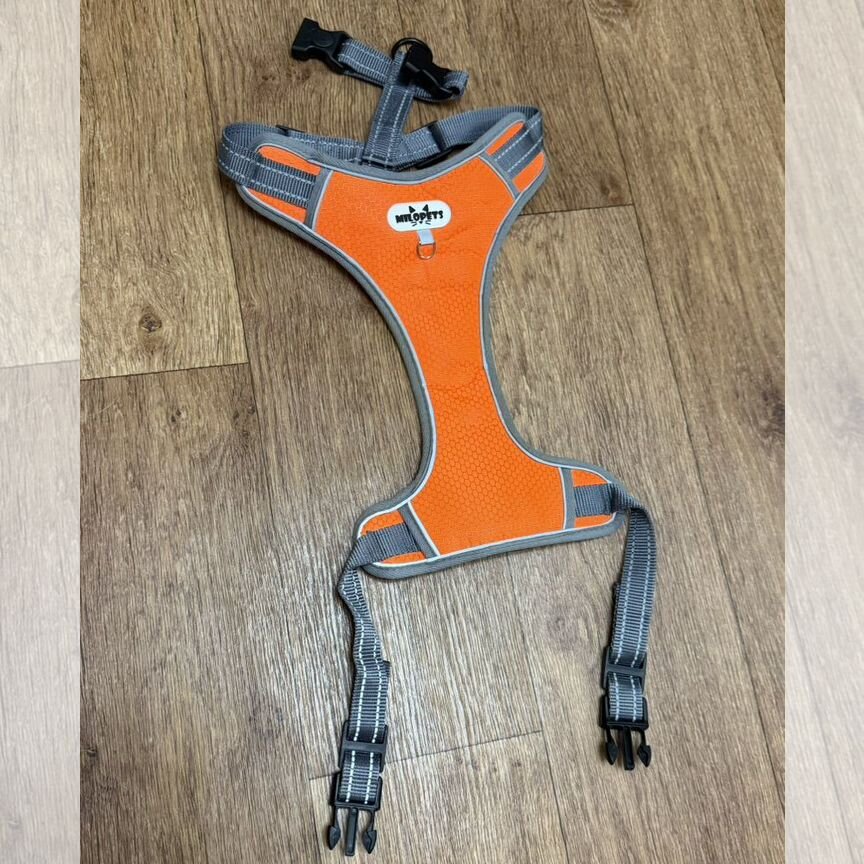 Шлейка для собаки