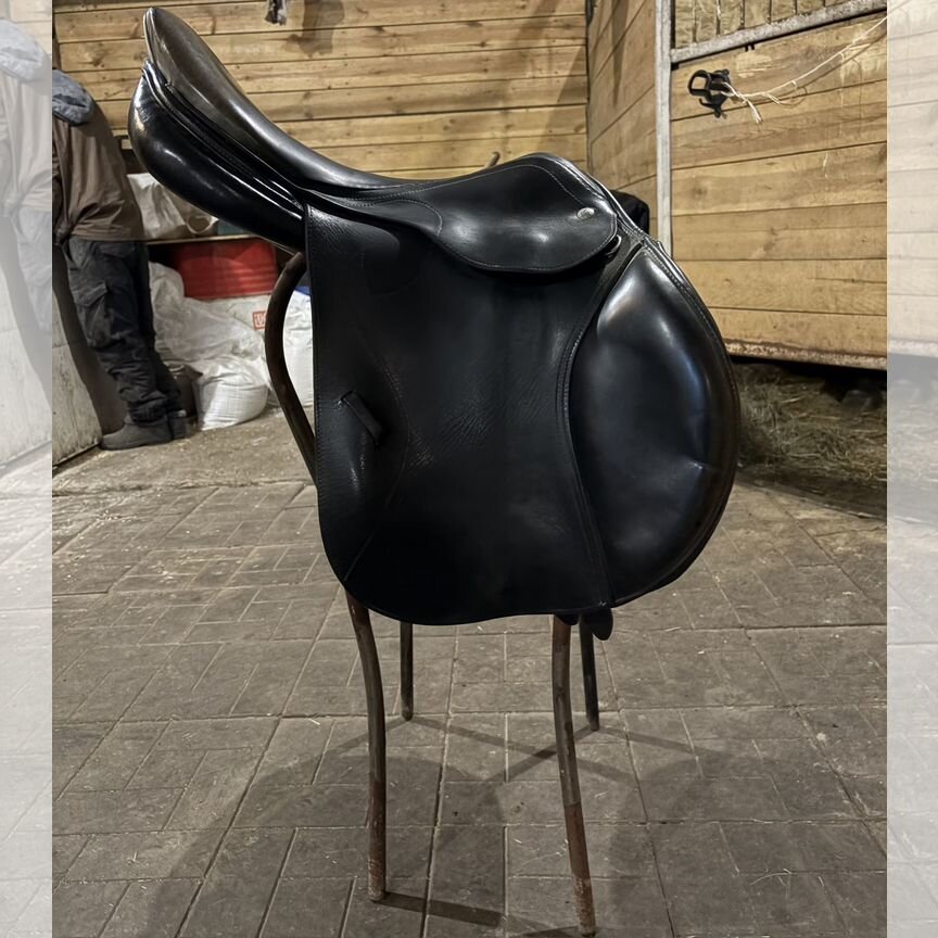 Конкурное седло