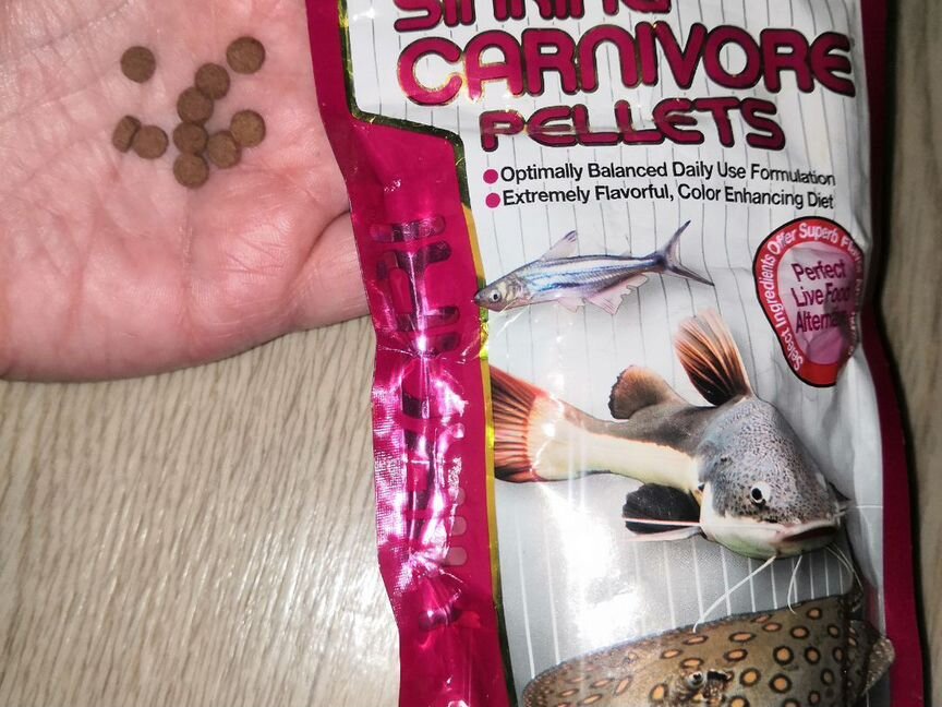 Корм для хищных рыб, Hikari Tropical Sinking