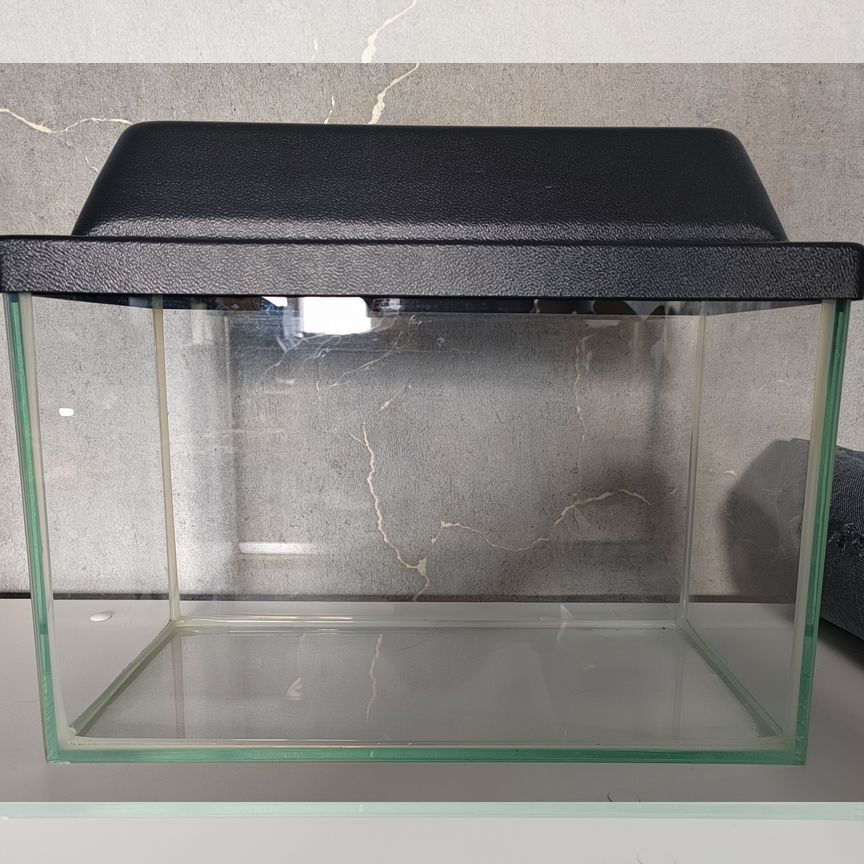 Аквариум и декор для него