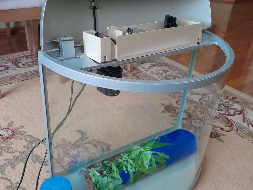 Аквариум формы телевизор