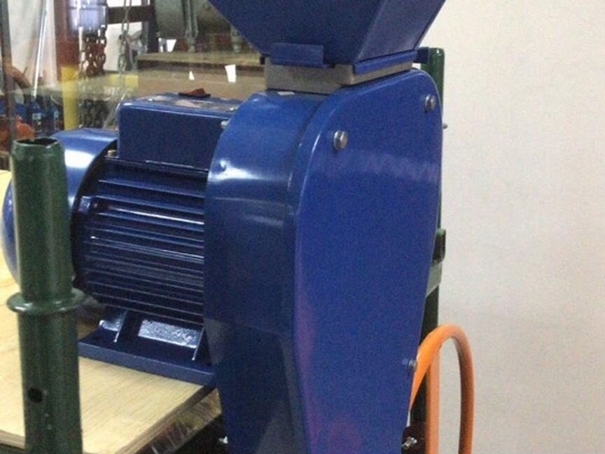 Зернодробилка зубр-1В