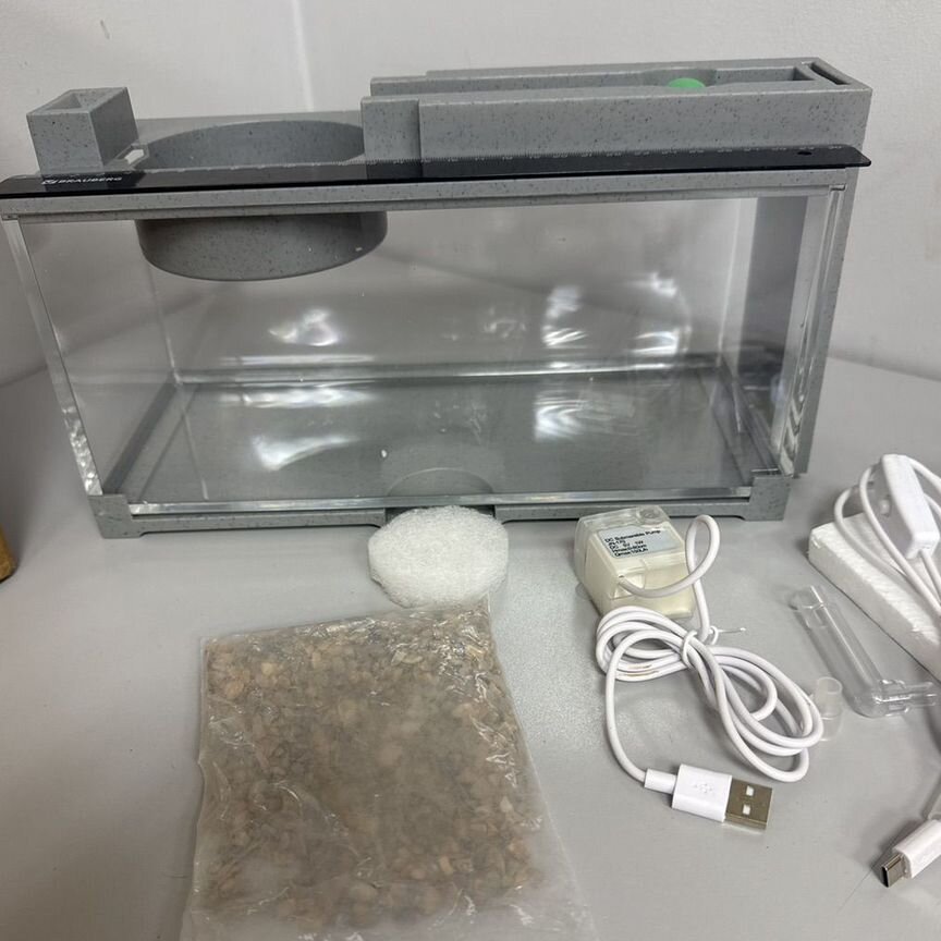 Аквариум с водяным насосом