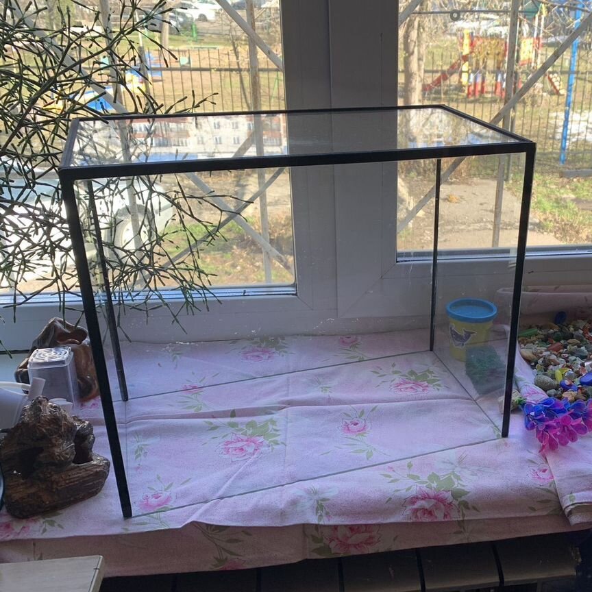 Аквариум с акссесуарами