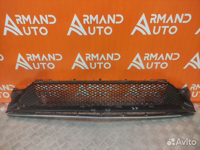 Решетка бампера передняя Mercedes C-Class W205 купить в Москве MERCEDES ...