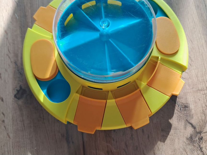 Интерактивная игрушка для собак