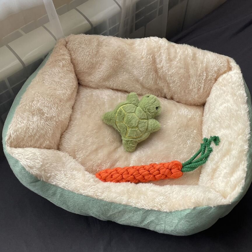 Лежанка для маленьких собак