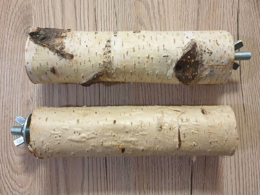 Жердочка с корой для больших попугаев ParrotsLab