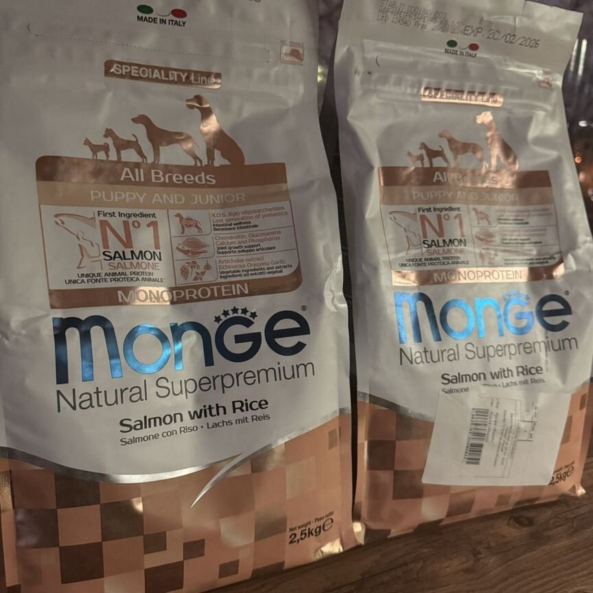 Корм для щенков Monge с лососем