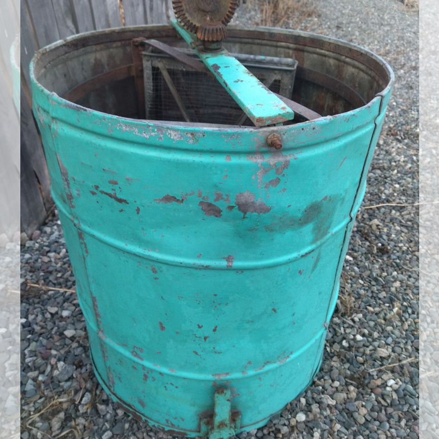 Медогонка ручная