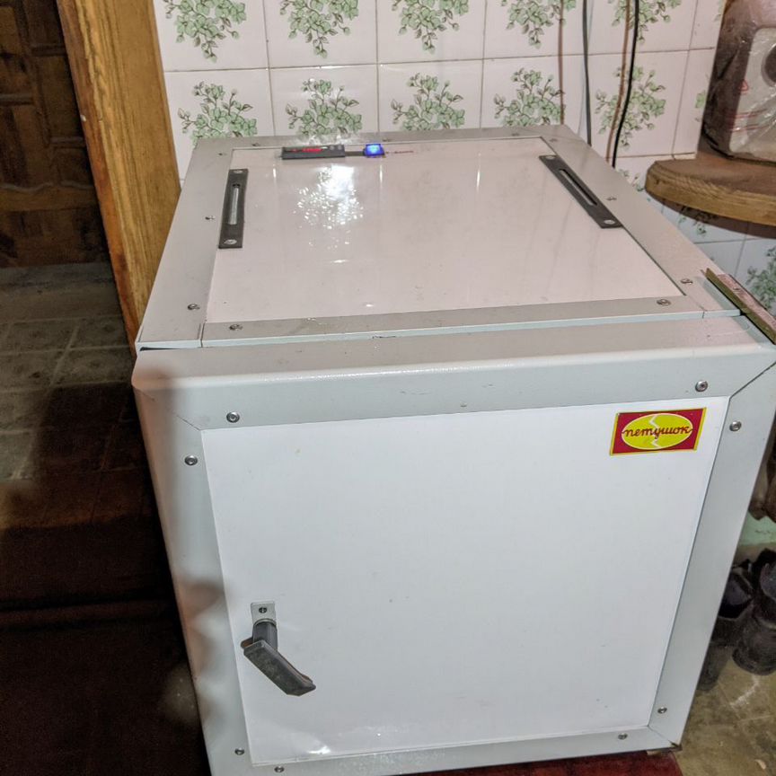 Инкубатор ипх 10 петушок