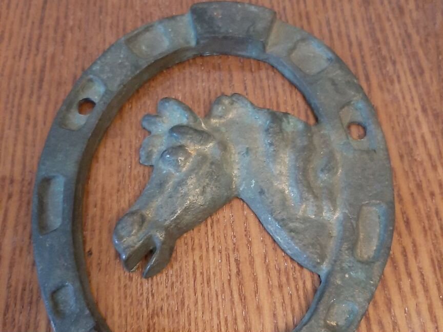 Подкова для лошади