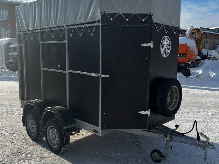 Прицеп коневозка