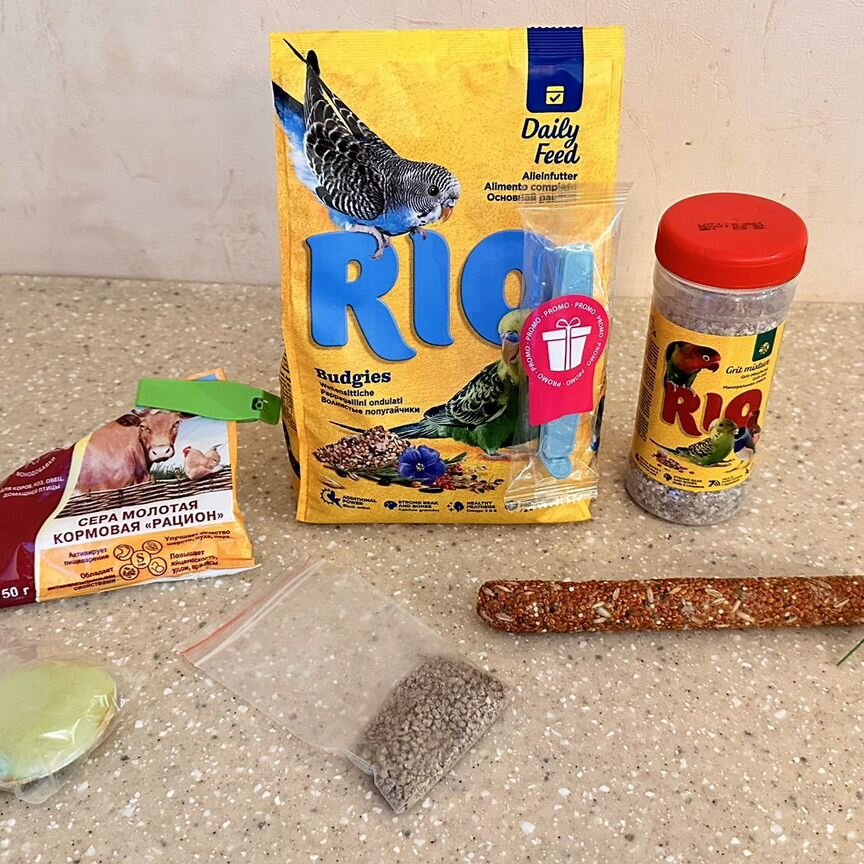 Корм доя попугая, сера, минеральная смесь, мел