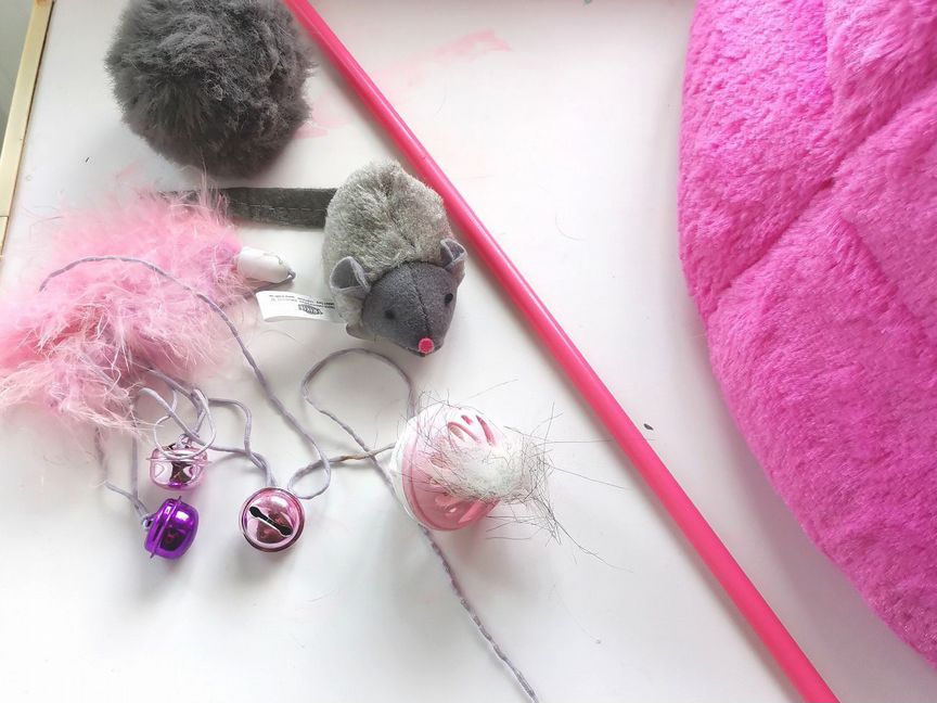 Игрушки для кота