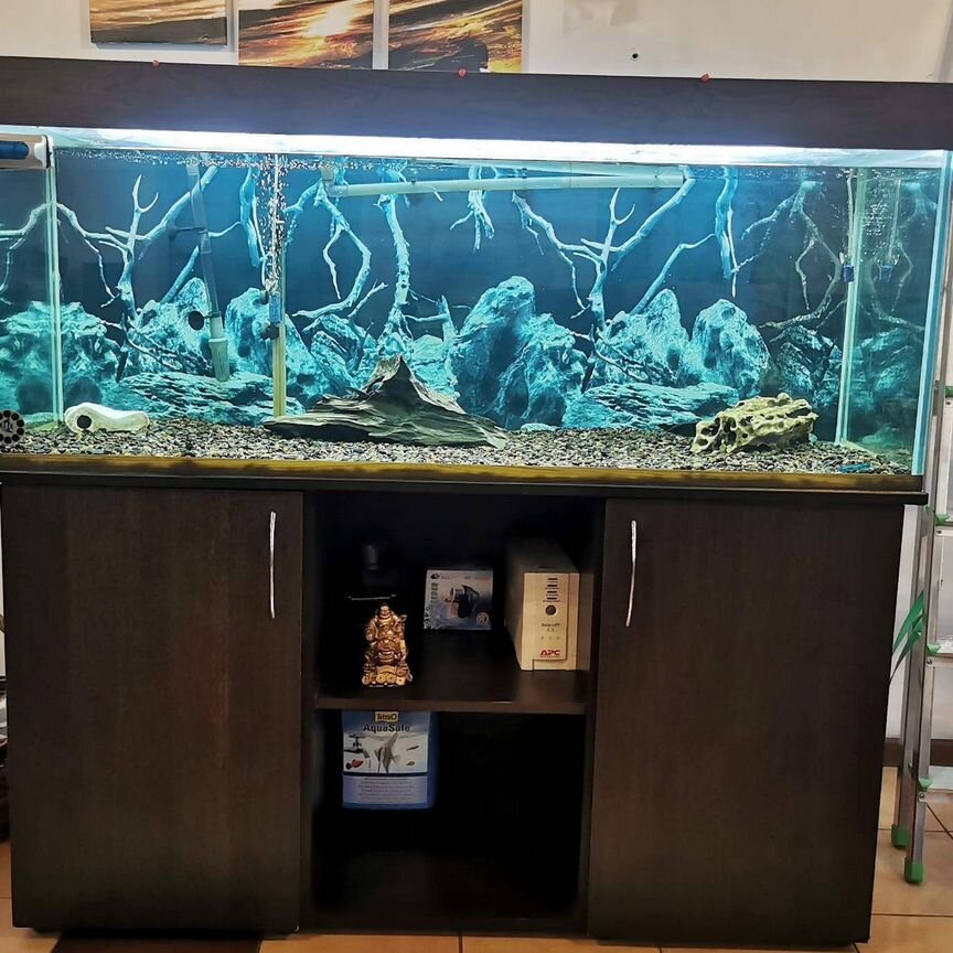 Аквариум с тумбой