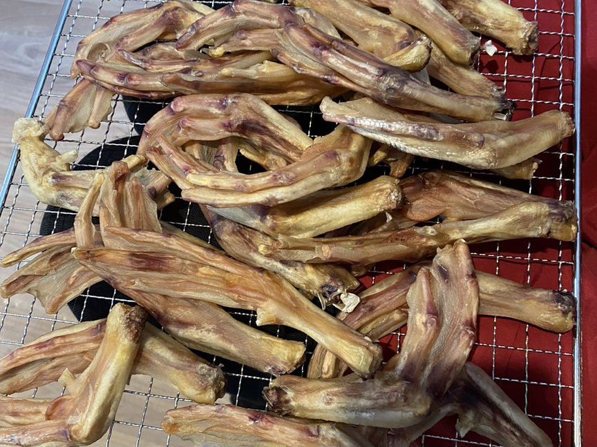 Лакомство для собак лапки утиные