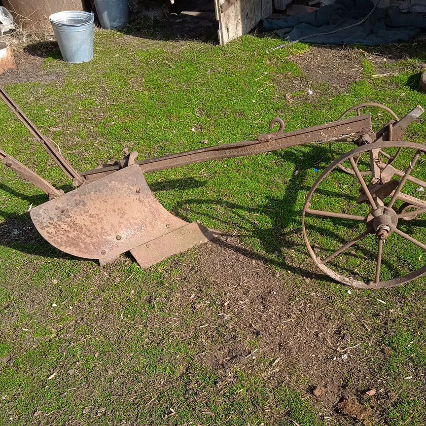 Конский плуг