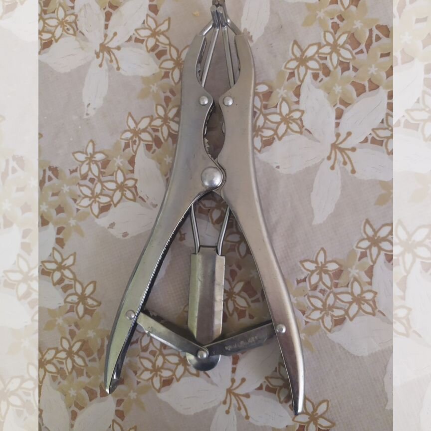 Щипцы для купирования, удаления рогов резинками