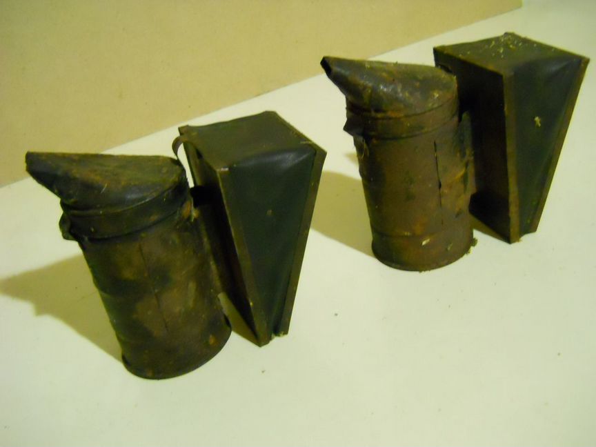 Дымарь старинный для пчеловодов