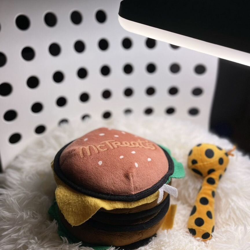 Бургер игрушка для собак 18 см