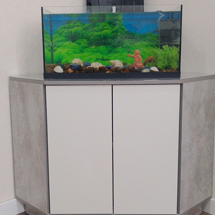 Аквариум фирмы Tetra 56 литров с тумбой