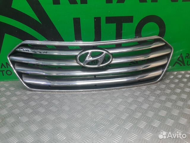 Решетка радиатора Hyundai Grand Santa Fe 1 B8 купить в Москве Hyundai ...
