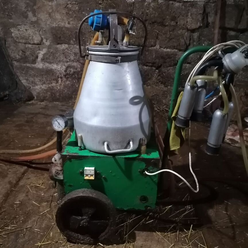 Продаётся доильный аппарат аид-2