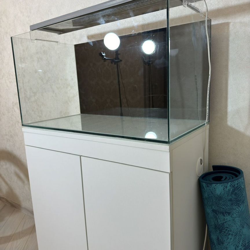 Аквариум с тумбой 100л бу