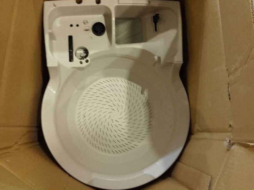 Корыто от автоматического туалета